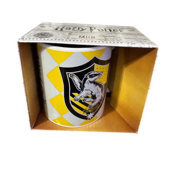 Wizarding World Of Harry Potter | Kitchen | Harry Potter Hufflepuff Mug ...